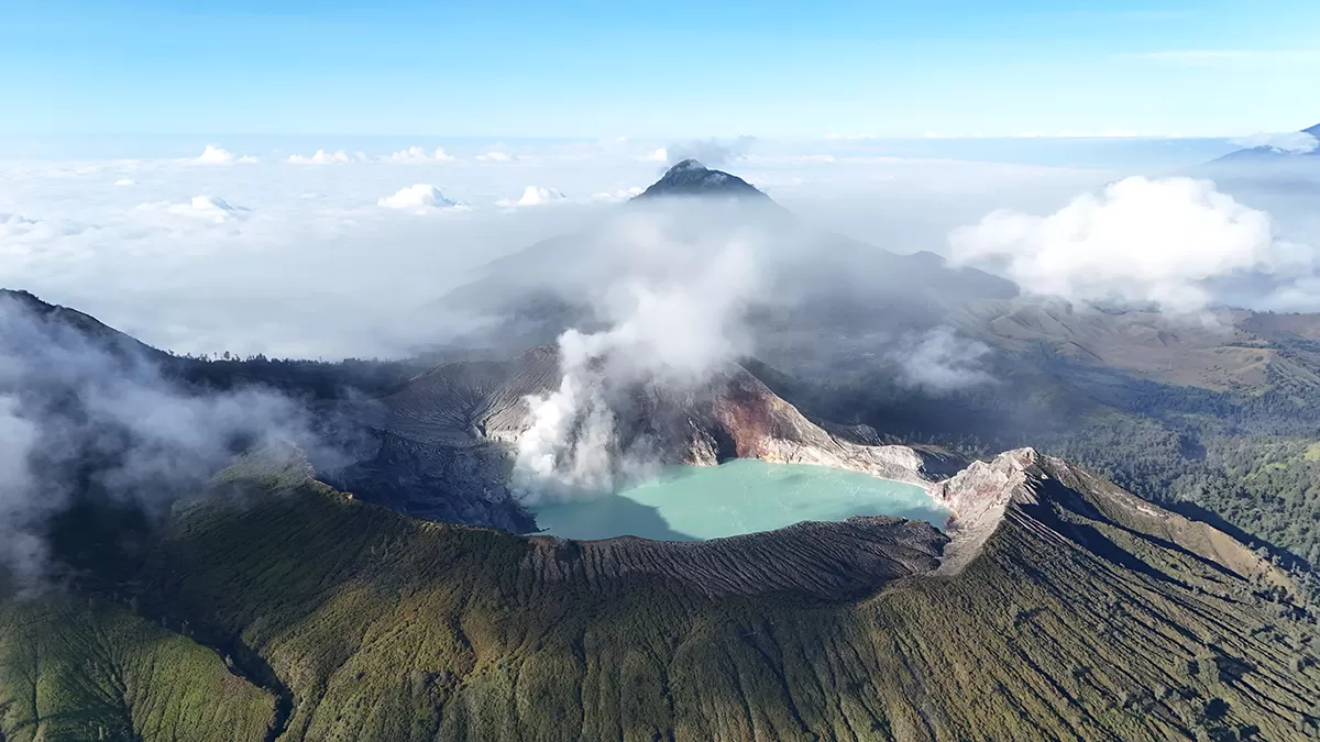 Ijen Crater, the Blue Fire Wonder of East Java - Stories from Legenda ...